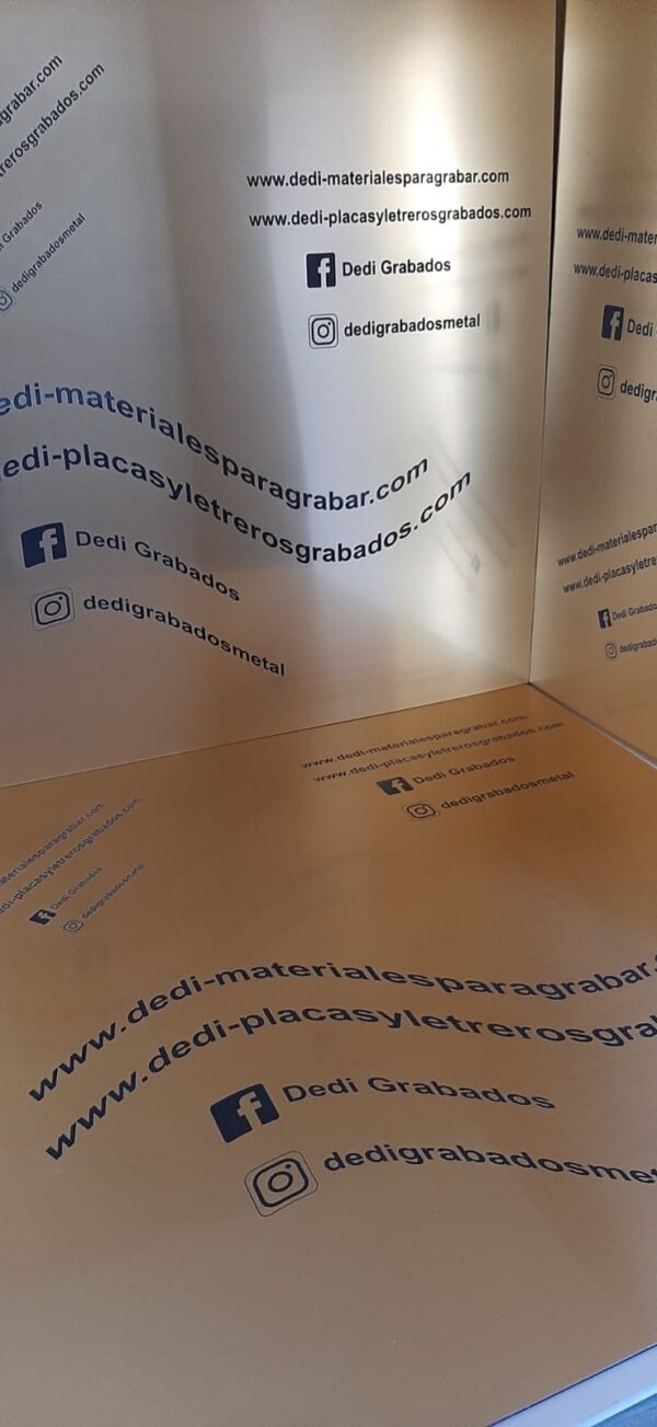 TIPOS DE GRABACIÓN EN DISTINTOS MATERIALES - Dedi - Placas y letreros ...